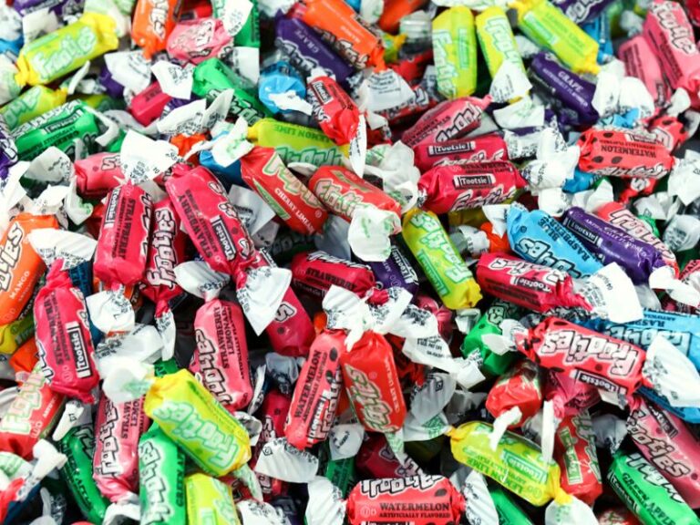 Nut Free Candy: Top 11 Allergen-Free Brands to Try