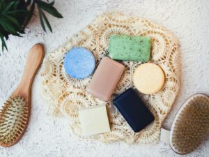 7 Natural Shampoo Alternatives for Beautiful & Healthy Hair