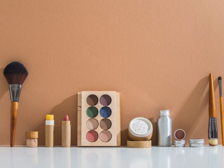 9 Best Zero Waste Makeup Brands: Beauty for a Cause